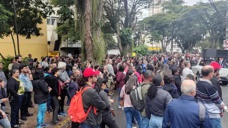 Greve em Taubaté continua após audiência sem acordo na Justiça | MEON
